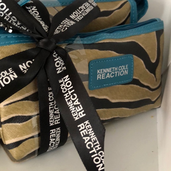 Kenneth Cole Reaction | Bags | Kenneth Cole Reaction Zebra 2pc Eastwest ...